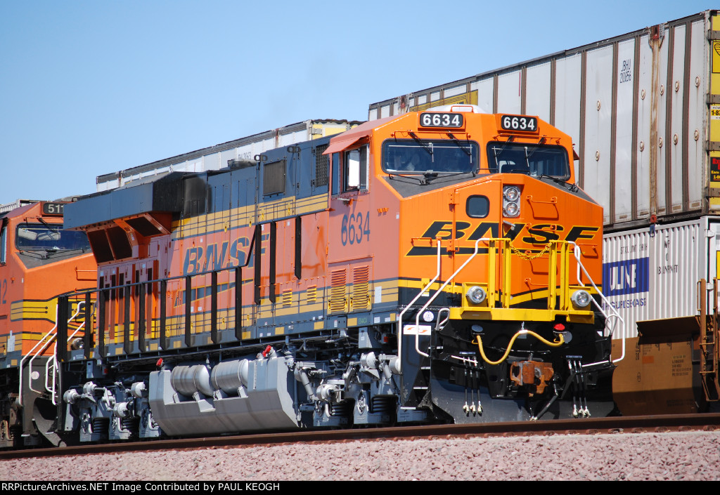 BNSF 6634 sits at the east end of BNSF Barstow yard as she waits for a Highball eastbound.